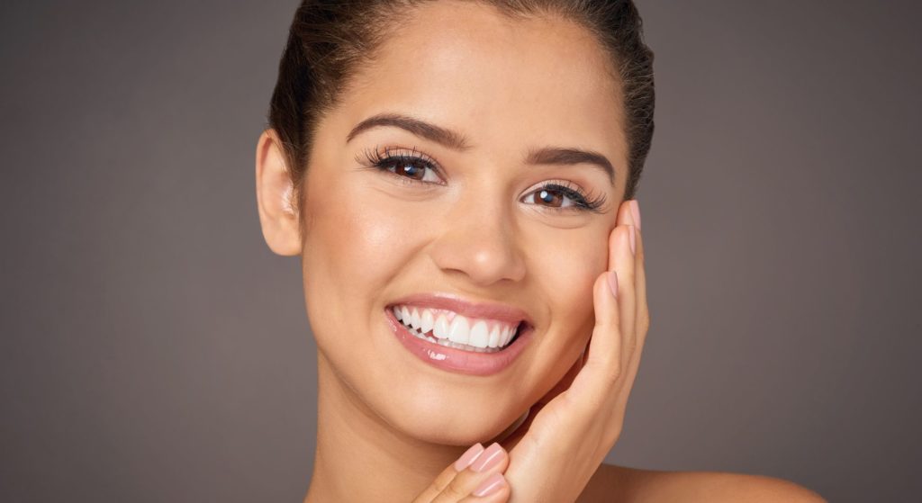 Keep Your Smile Glowing 5 Good Dental Hygiene Habits You Should Have